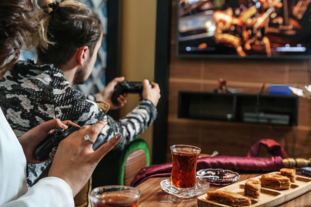 Program TV AMC: ce filme și seriale clasice să urmărești azi?